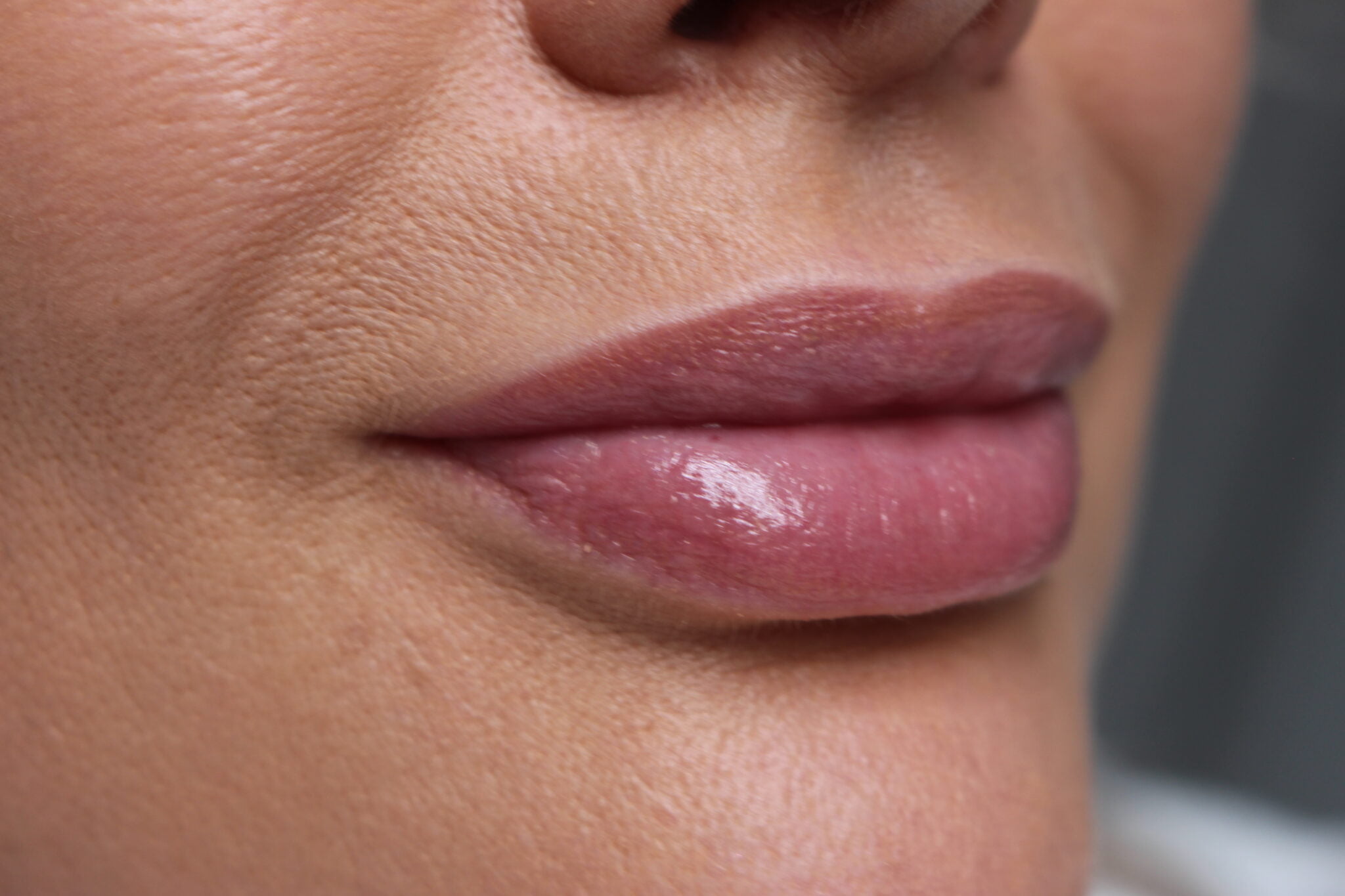 Läpptatuering | Kosmetisk tatuering för läppar, Matilda Birg